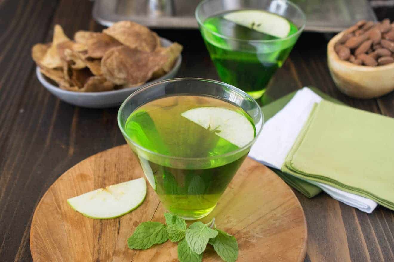 The Best Green Alcoholic Drinks - Oh My Creative