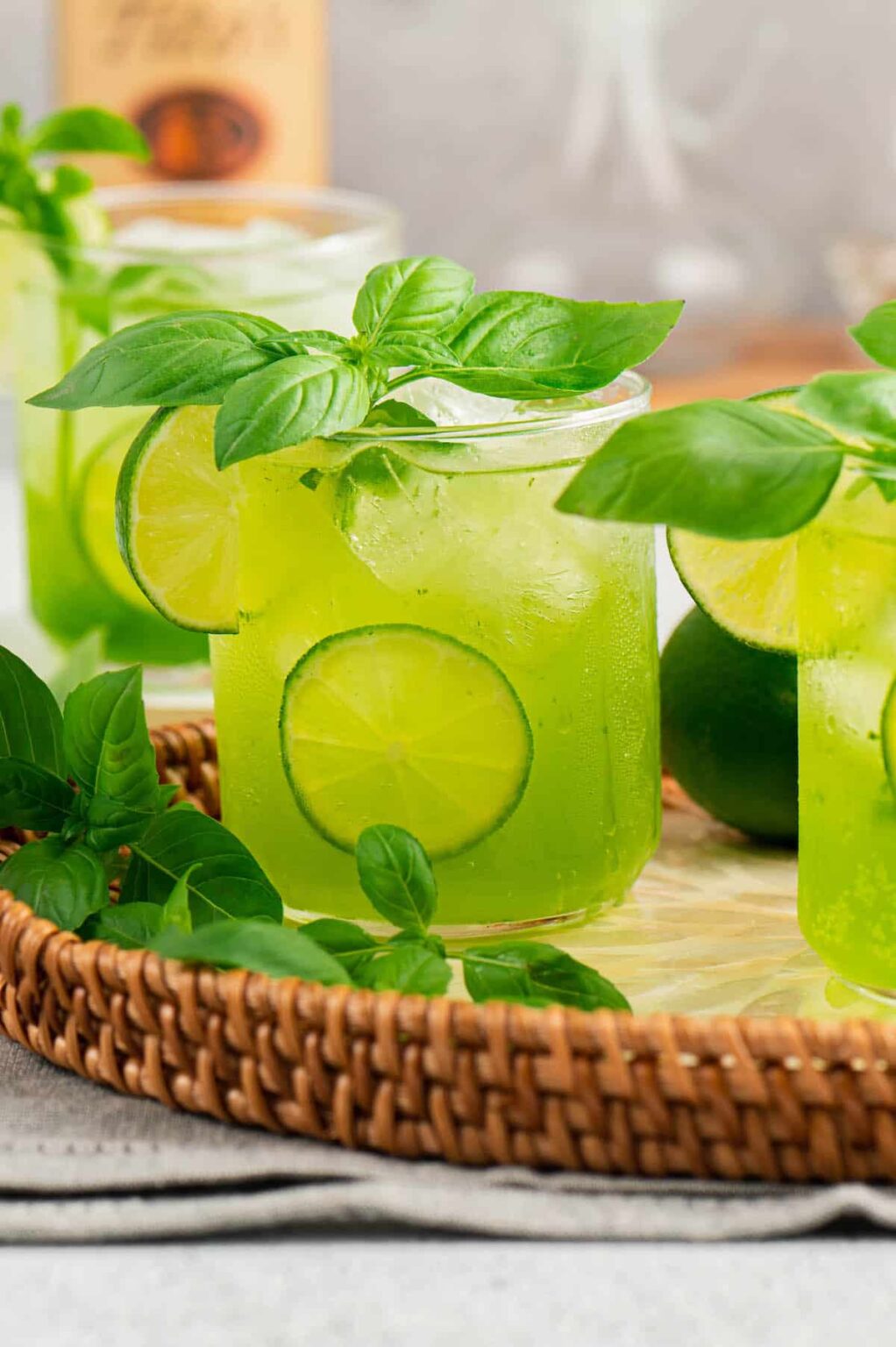 The Best Green Alcoholic Drinks - Oh My Creative