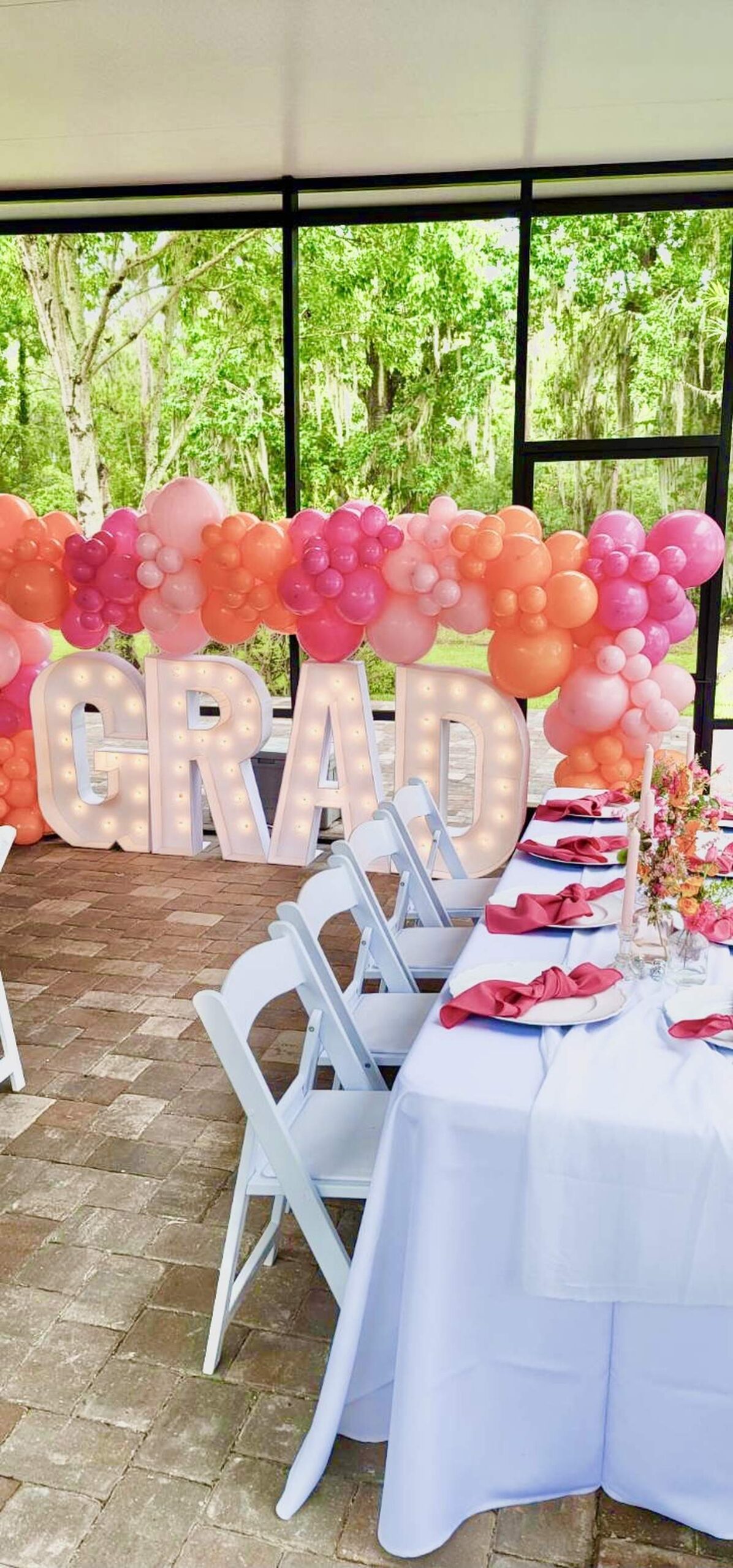 20 DIY Graduation Decorations you can Make at Home - Oh My Creative