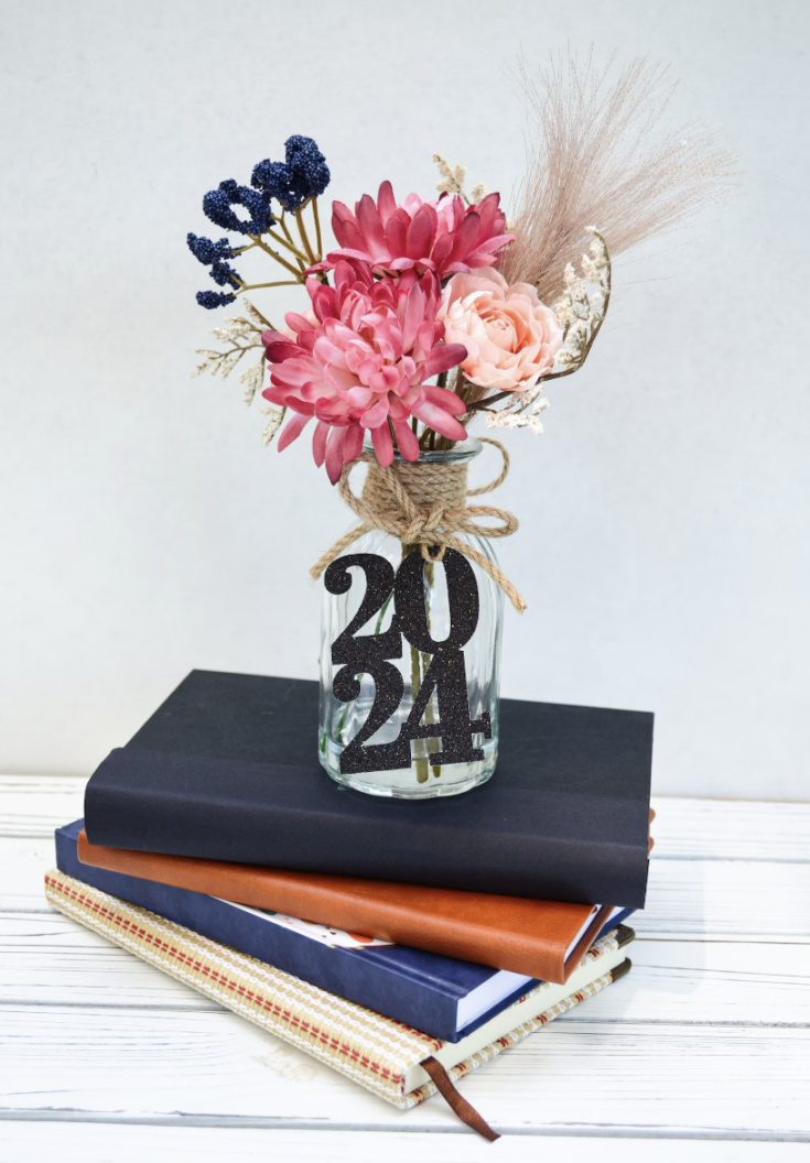 19 Stunning Mason Jar Graduation Centerpieces - Oh My Creative