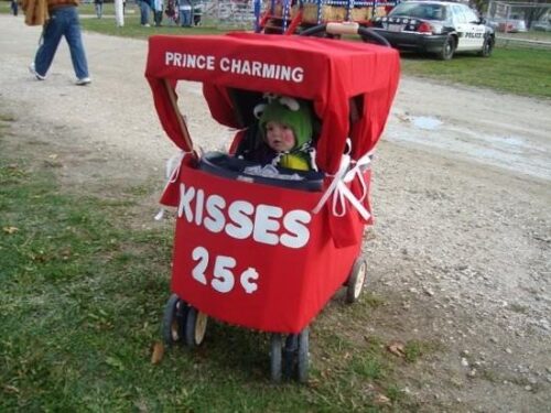 25 Stroller Halloween Costumes - Oh My Creative
