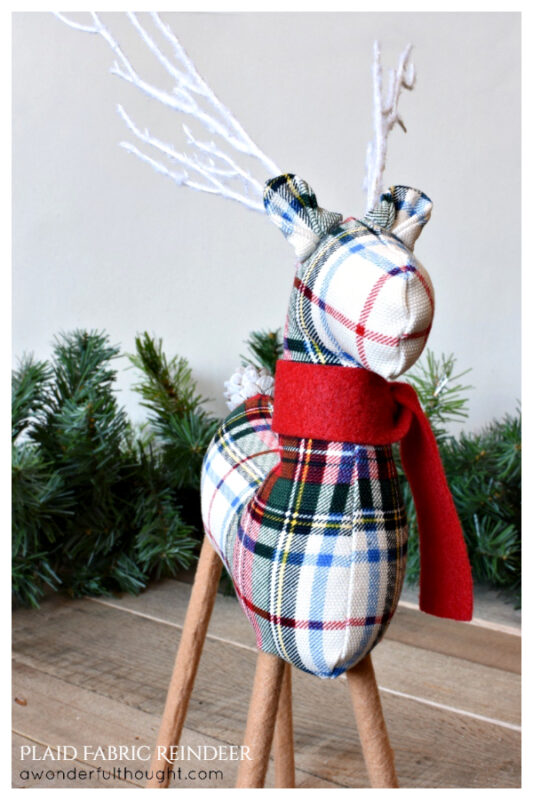The Best Reindeer Decorations for Christmas - Oh My Creative