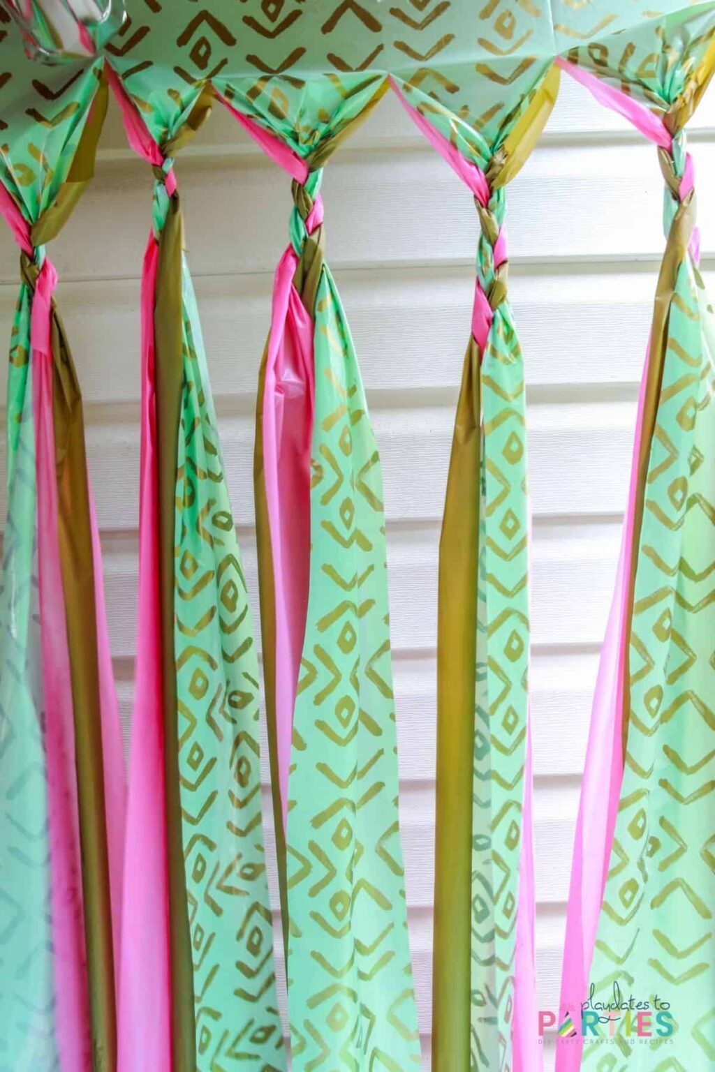 15 Cool Preschool Graduation Backdrop Ideas - Oh My Creative
