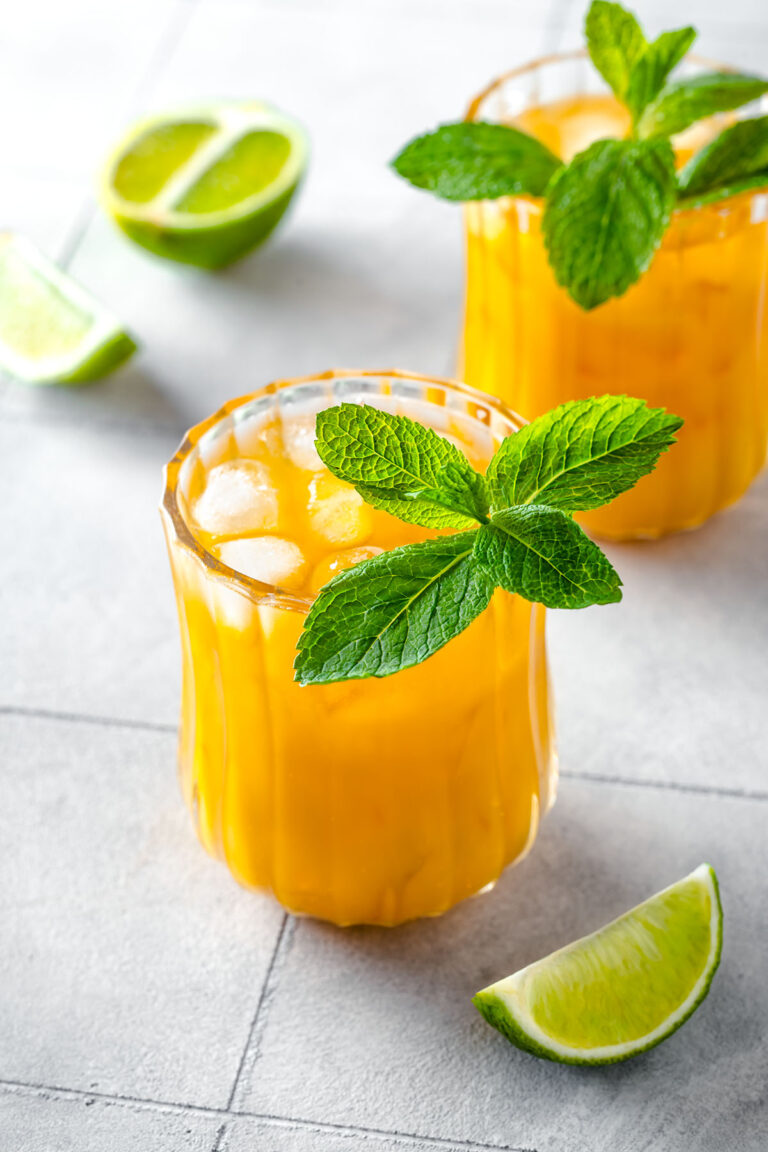 32 Ginger Beer Cocktail Recipes - Oh My Creative