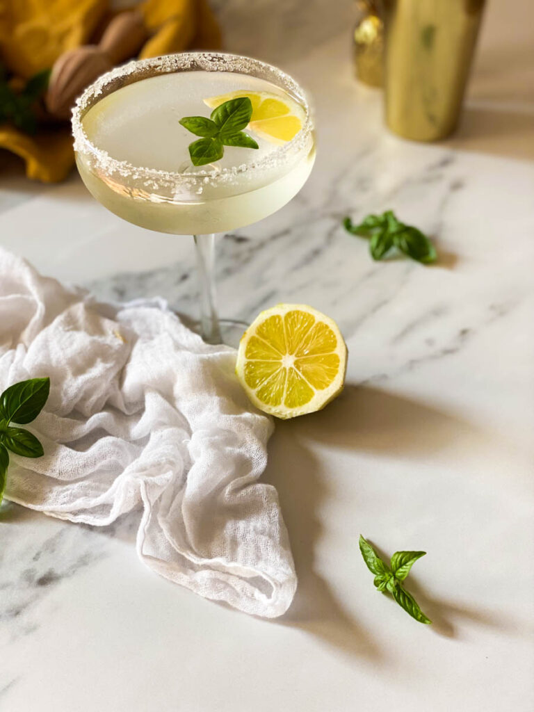 25 Fresh Lemon Cocktails - Oh My Creative