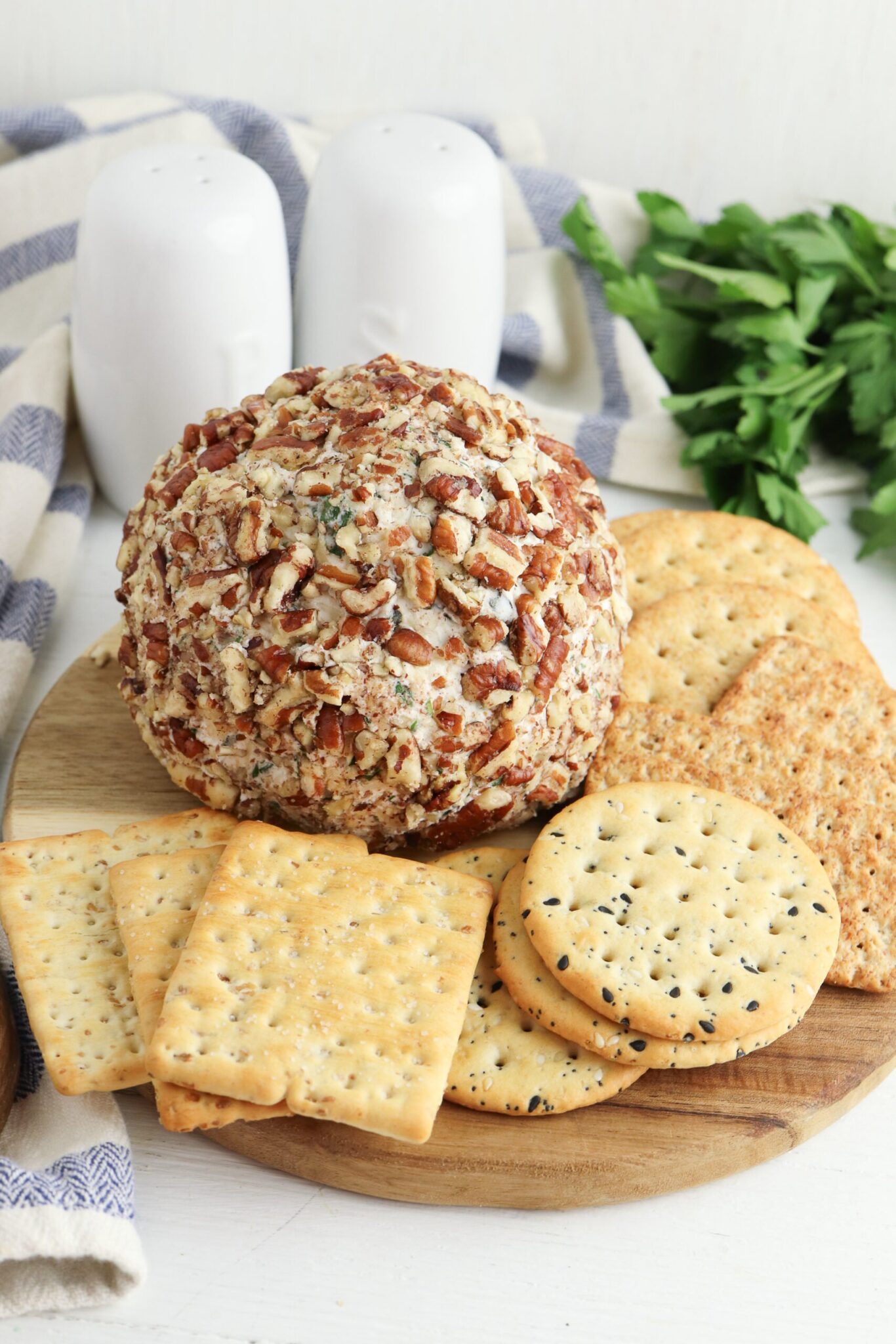 Cheese Ball Recipes for Fall - Oh My Creative
