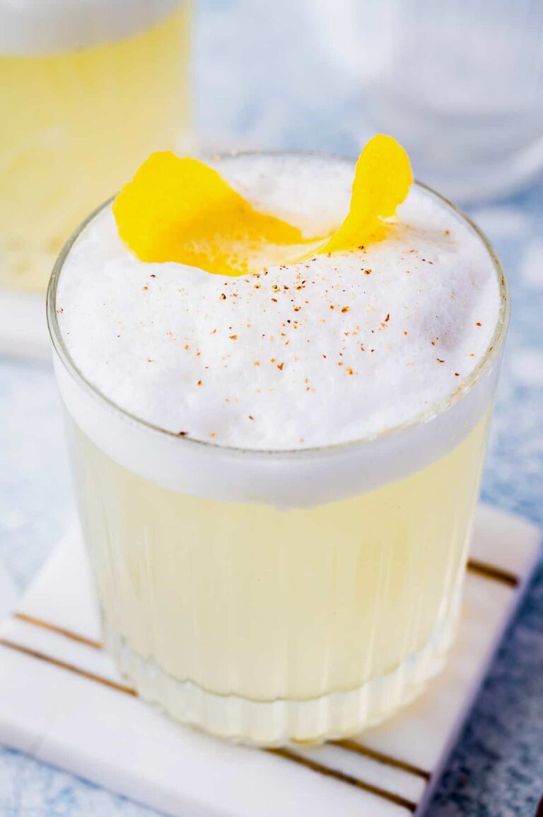 25 Fresh Lemon Cocktails - Oh My Creative