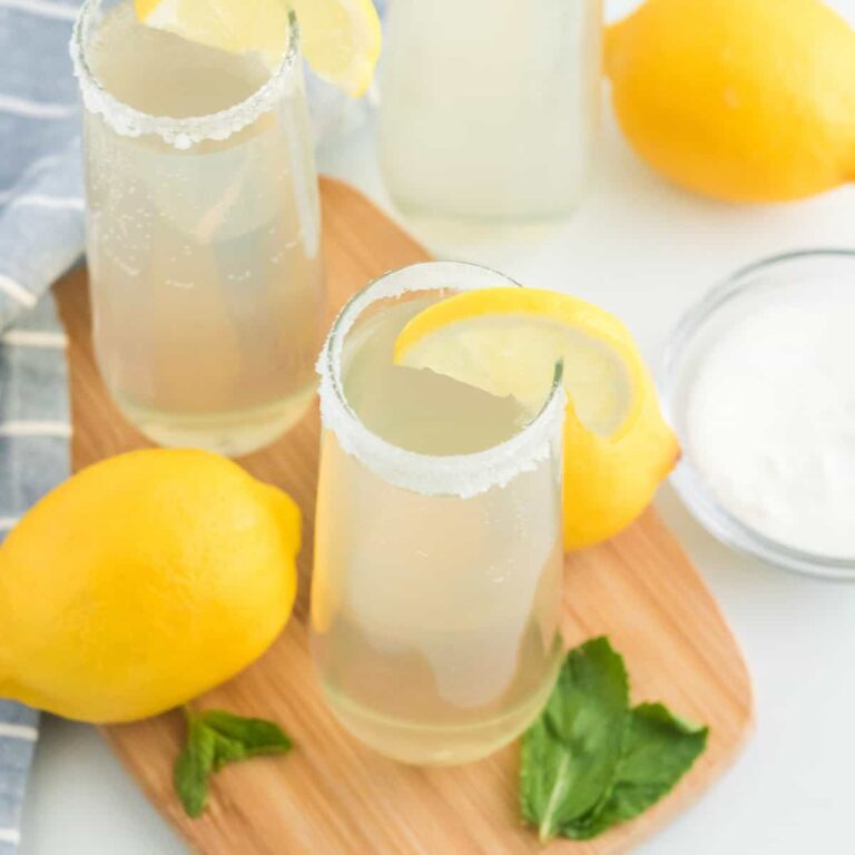 30 Tasty Lemonade Cocktails - Oh My Creative